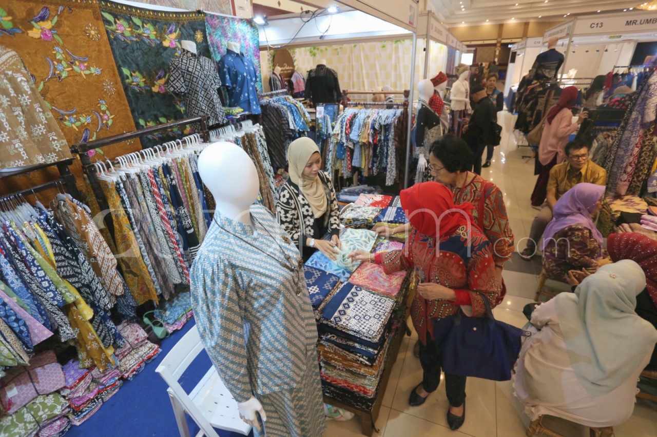 Gelar Kain Batik Nusantara 2025 di Bandung
